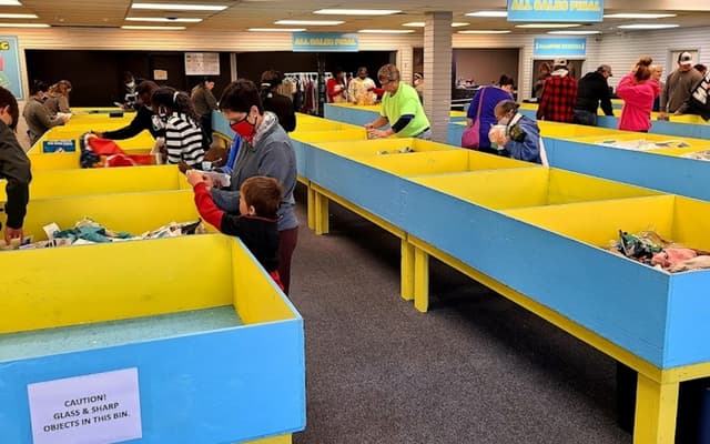 Amazon Bin Stores in Iowa | Liquidation Stores Near Me | The Bin Finder