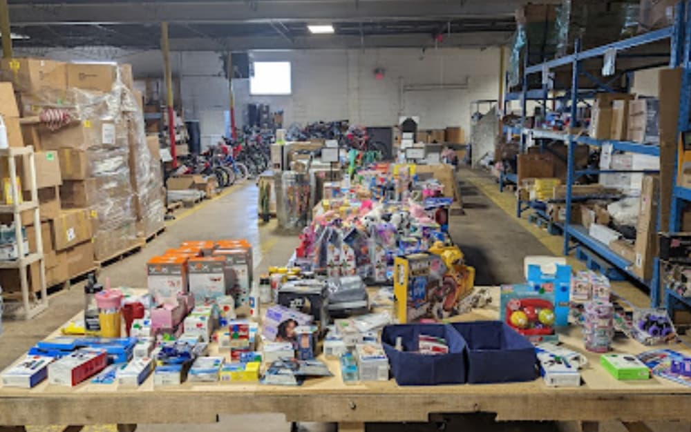 Amazon Bin Stores in Illinois | Liquidation Stores Near Me | The Bin Finder